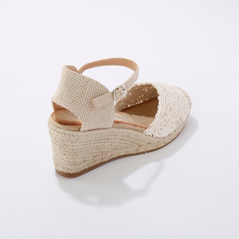 Sandale macramé pe toc wedge » Astoreo - Totul pentru confortul casei